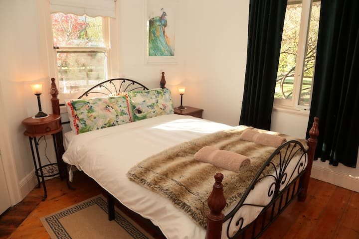 White Rose Cottage - 2 Night Min Stay - Healesville
