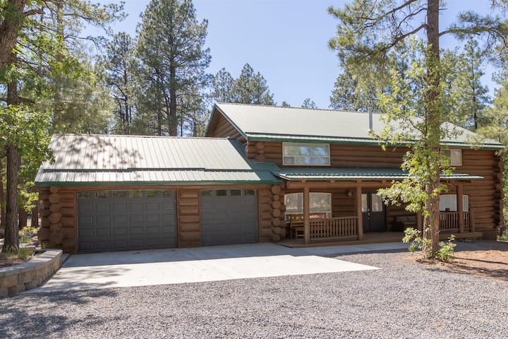 Cub Lake Cabin With Hot Tub - Show Low, AZ