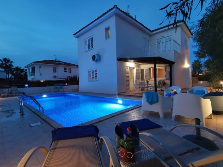 Sobella Villa - 3 Bedroom Villa With 10 X 4 Pool - Agia Napa
