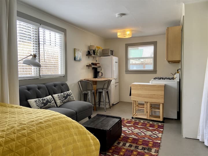 Cozy Central Studio - Gunnison, CO