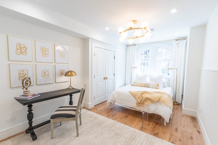 Luxury Dupont Apartment In The Heart Of Dc - Arlington, VA