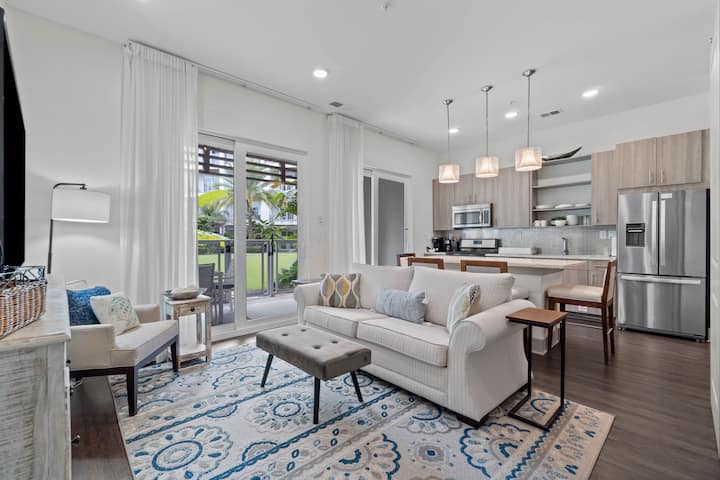 "Luxury Pointe On 30a" #314 2 Bedroom Sleeps 8 - Rosemary Beach, FL