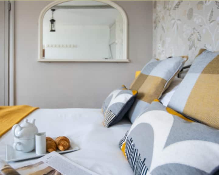 Double Room With A View - Tintagel