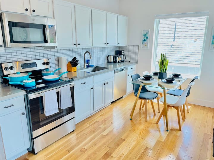 Brand New Studio Fast Wifi @Midtown/dtwn Sleeps 4 - Circus Circus Reno