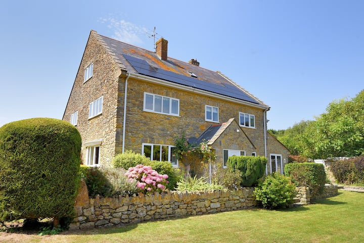 Manor Lodge - Bridport