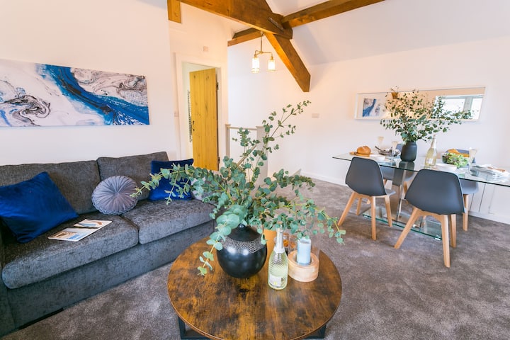 Gwel Y Fenai-near Beach And Aberlleiniog Castle - Beaumaris