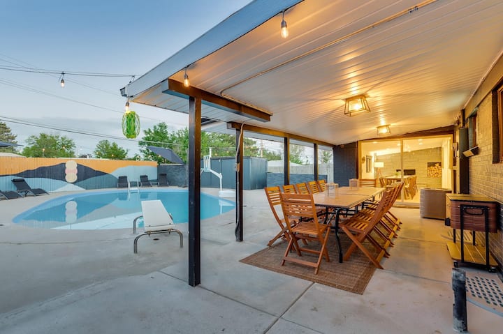 Luxurious Oasis With Hot Tub In Westminster - Westminster, CO