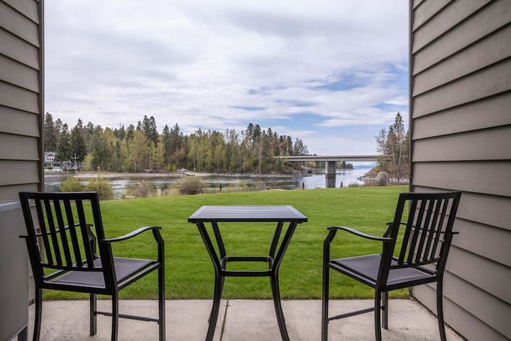 Condo W/gorgeous Views & Walk-out Patio - Bigfork, MT