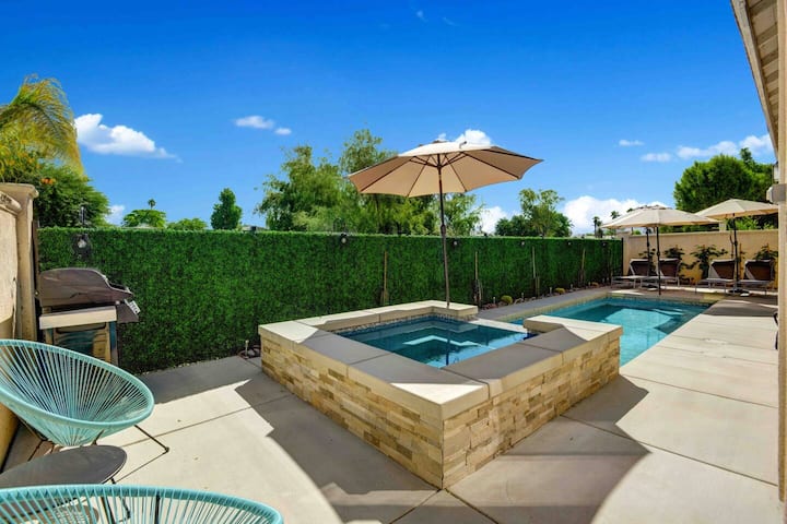 Deluxe Desert Retreat! Pool/spa/fire Pit! - Indio, CA