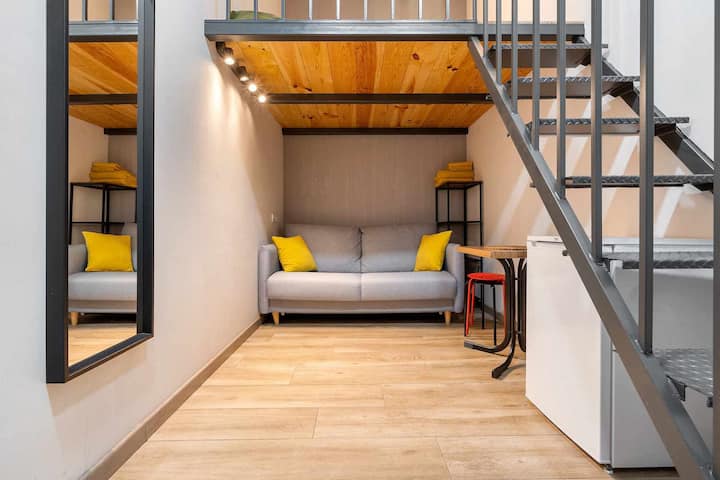 Studio Apartment Bunk - Reus