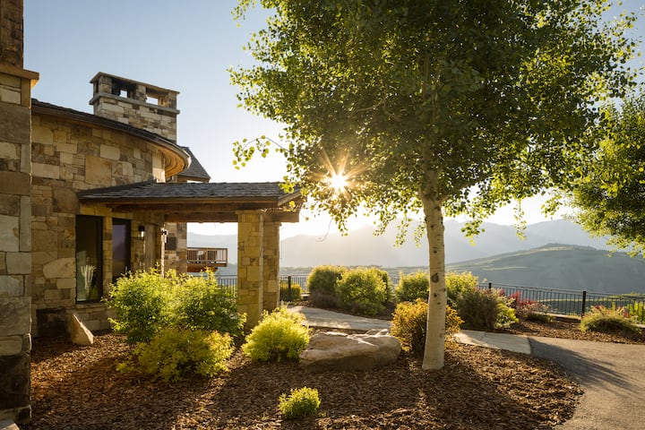 Outpost: Teton Retreat - Expansive Teton Views - Teton Village, WY