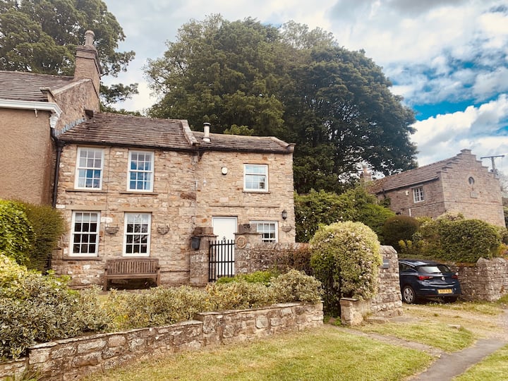 An Exceptional Holiday Home For 6 People & 2 Dogs With Multi-fuel Stove, Wifi & Electric Car Charger - North Yorkshire