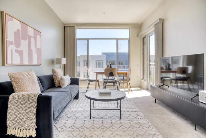 Blueground | Palo Alto, W/d & Pool, Nr Tech - Palo Alto, CA