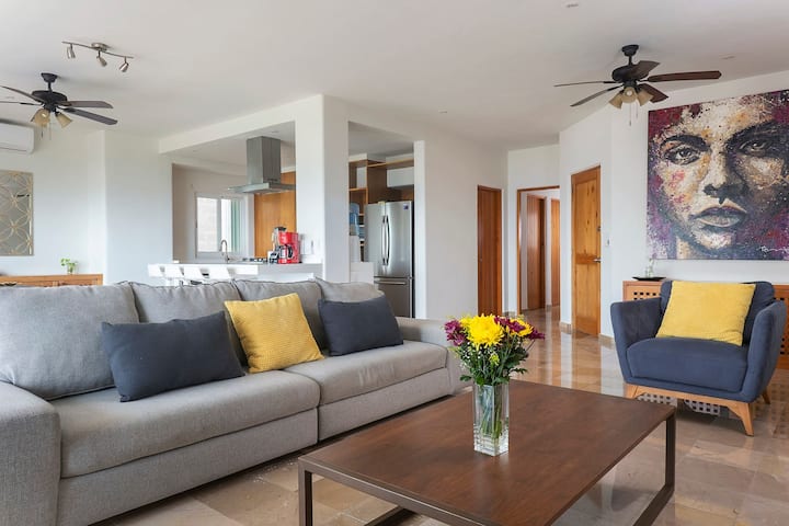 Puerto Aventuras Condo: Oceanfront Bliss & Pools - Puerto Aventuras
