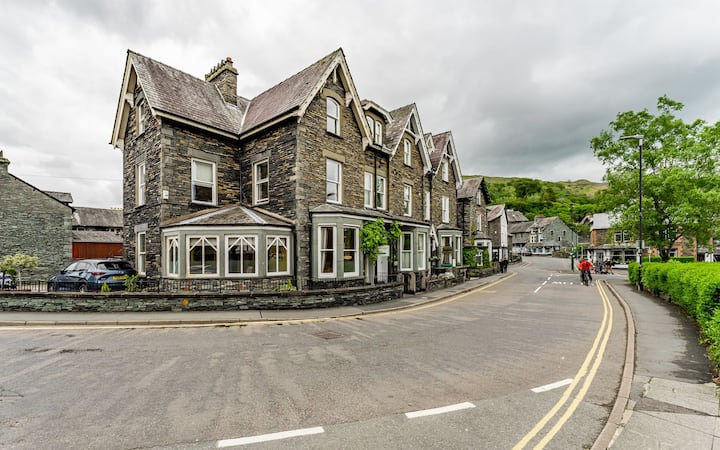 Easedale Lodge, Sleeps 14, Ambleside - Coniston