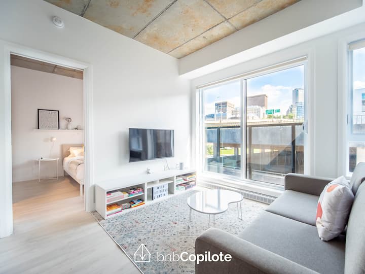 Complexe Le Caïman 509 |  Piscine + Terrasse - Québec, QC