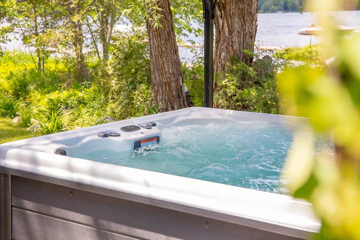 Bord Du Lac Lovering - Spa - Calypso - Magog