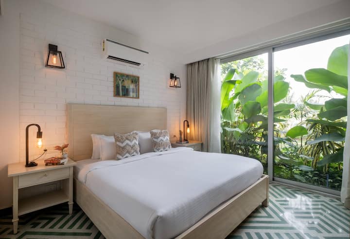 Elraso | 1bhk Apt | Private Garden In Parra | Cozy - Goa