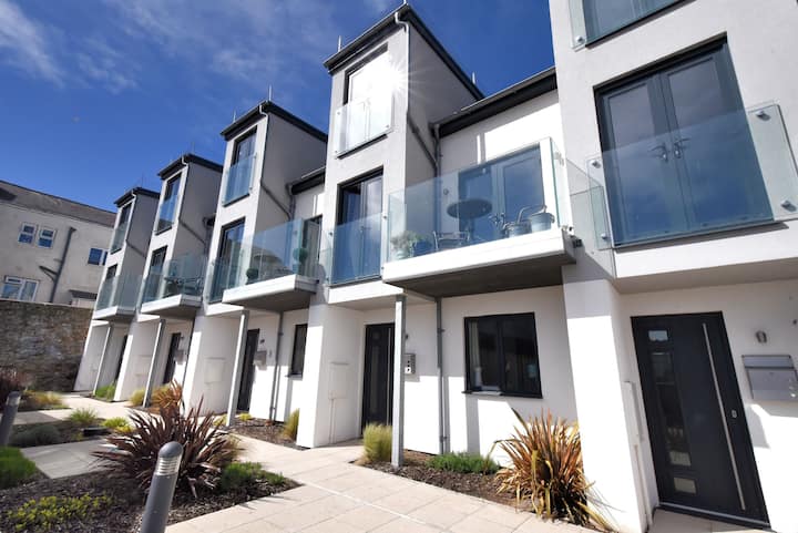 3 Grove Mews - Seaton