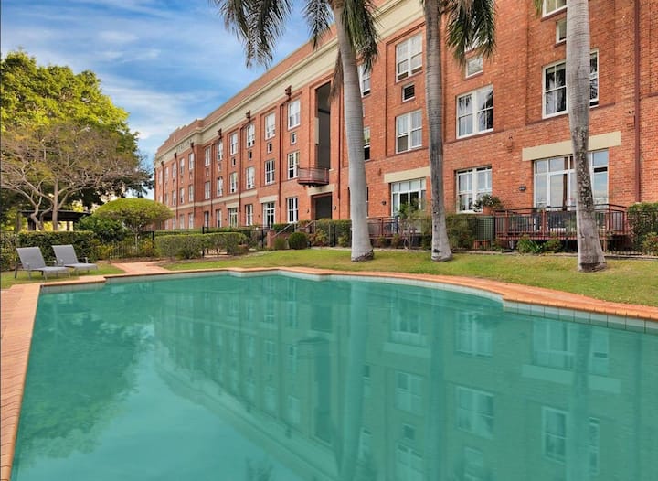 Heritage Woolstore Apartment | Teneriffe, Brisbane - Brisbane
