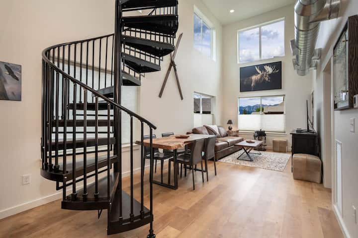 30-day Rental, Pet Friendly, Shared Hot Tub - Whitefish, MT