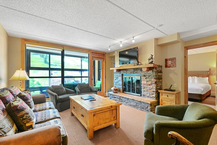 Mountain Plaza 2 Bedroom Condo #325/327 - Frisco, CO