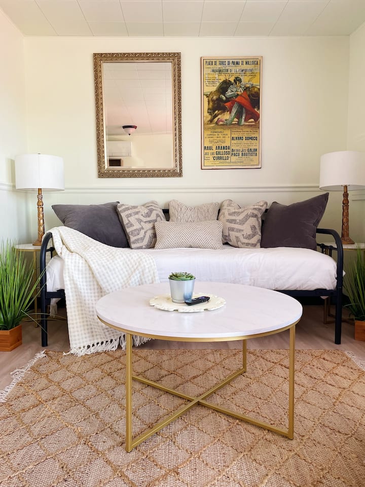 Suite 108 | 1 Bed/1bath + Living & Kitchen - Sault Ste. Marie