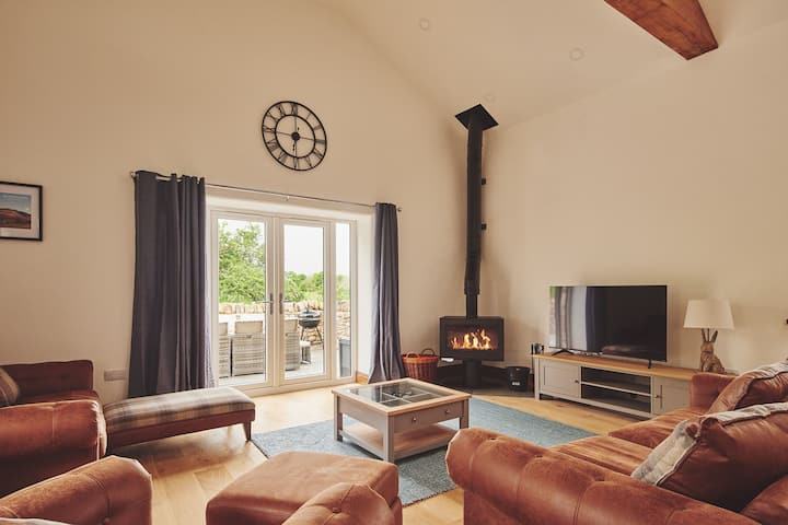 Stunning Stone Barn - Hot Tub - Rural Views - Appleby Castle