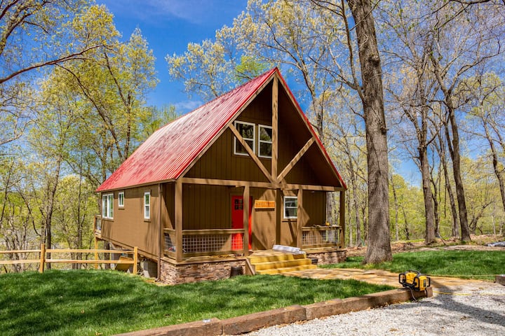 Cheshire Cabin (Boat Slip Included) - Disney