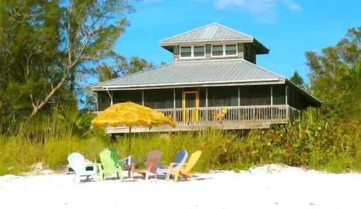 Coconut Hideaway: Beachfront Bliss!  Caribbean Cha - Boca Grande, FL