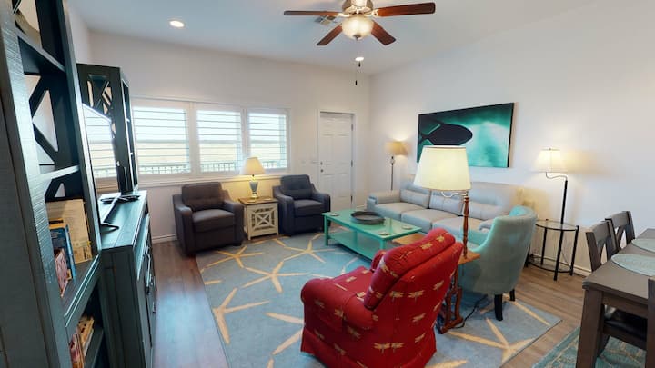 Ir23 Walk To Sandfest, Shared Pools, Boardwalk - Port Aransas, TX
