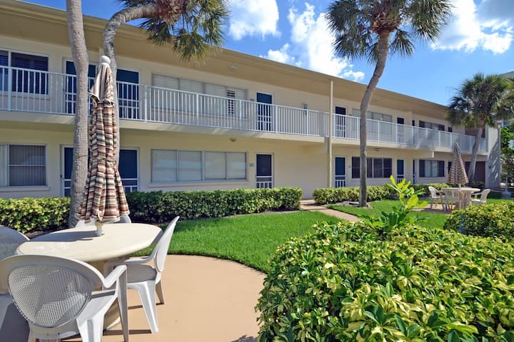 Beachside Vacation Rental With Beach Access - Siesta Key, FL