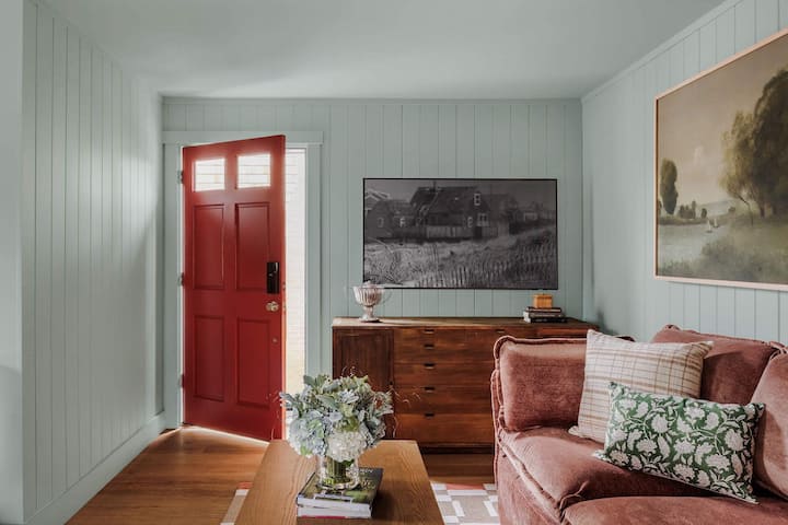 Beautiful Cottage | Historic Home - Nantucket, MA