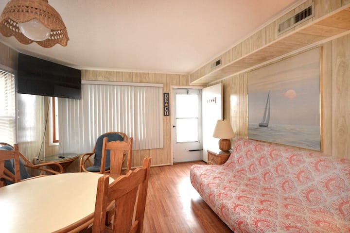 Bradley On The Bay 233-g Is A Bayside Condominium - Ocean City, MD