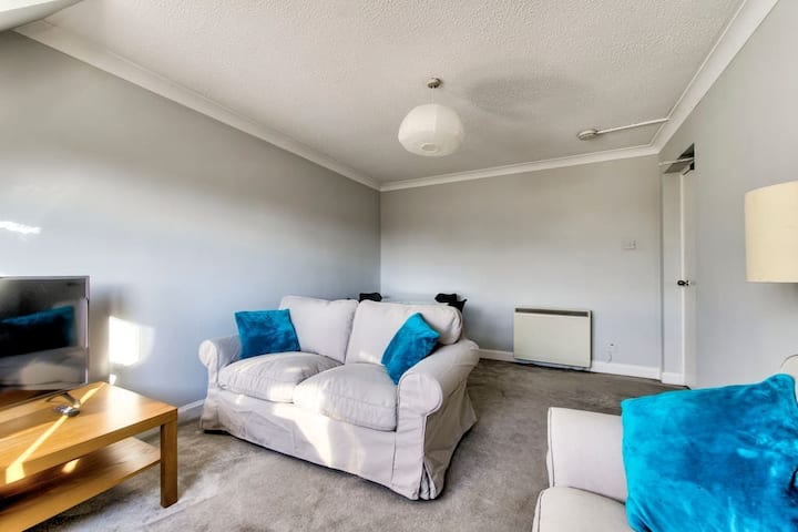 Ann House - Superbly Located 3 Bed With Lift - Edinburgh