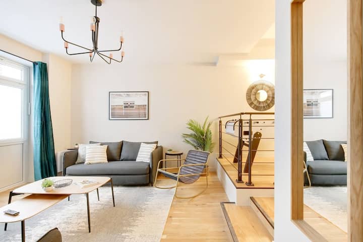 Explore Local Bakeries From A Boho Artist Loft - Montreuil