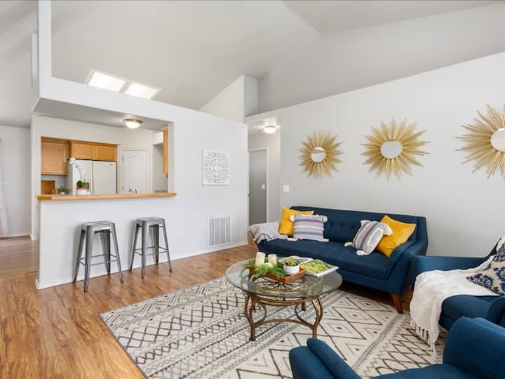 Cheerful Family Home Near Greenbelt - Nampa, ID