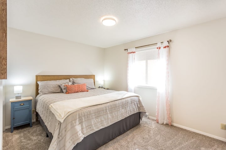 Sojourners Cozy Retreat-heart Of Sf-4bd | 2 Ba - Sioux Falls, SD