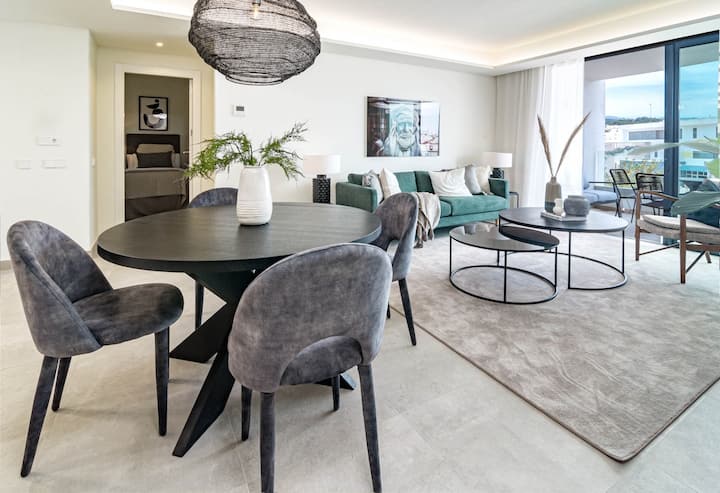 Inf4.2m- Modern City Apartment, Families Only - 埃斯特波納