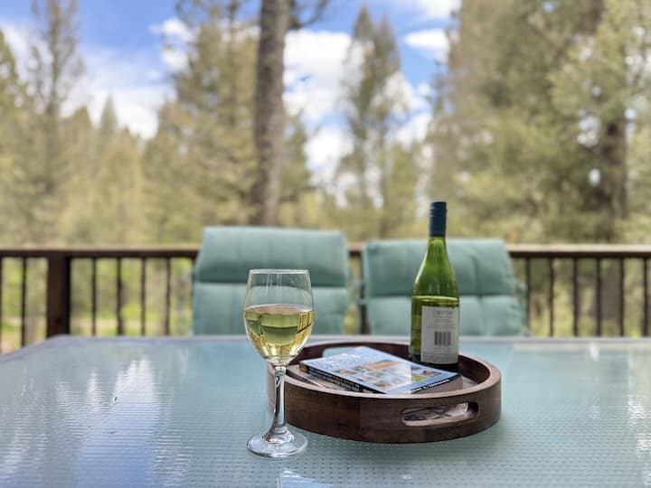 40 Min To Ynp | Forest Views | Sleeps 10 | Bigfoot - Island Park, ID