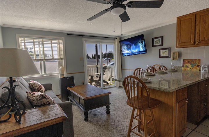 Ml 165: Bike-in/out Retreat.stylish, Deck + A/c! - West Virginia