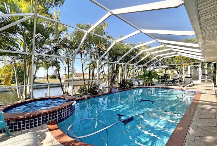 Affordable Gulf Access Waterfront Pool Home - Cape Coral, FL