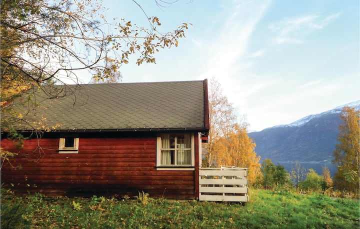 3 Bedroom Nice Home In Vallavik - Ulvik