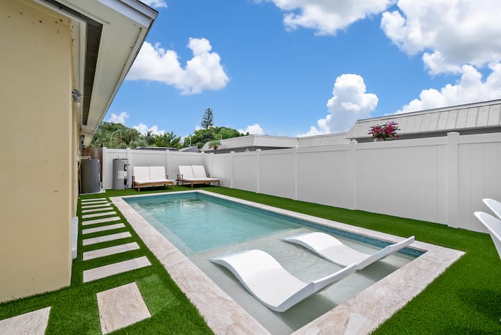 Mykonos: Beautifully Updated With Heated Pool - Anna Maria