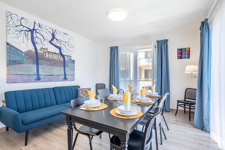 Large Balcony - Unique *New* Central Flat - Budapest