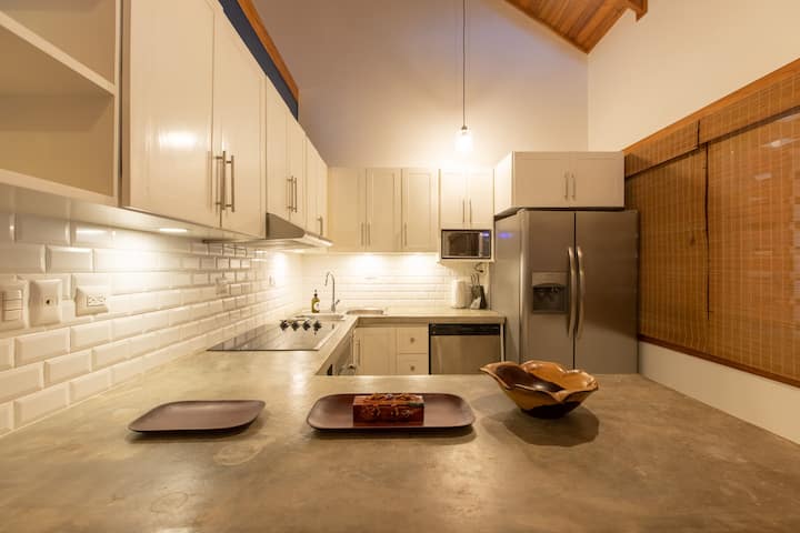 Cinnamon | 5 Min. Drive To Guiones Beach In Nosara - Nosara