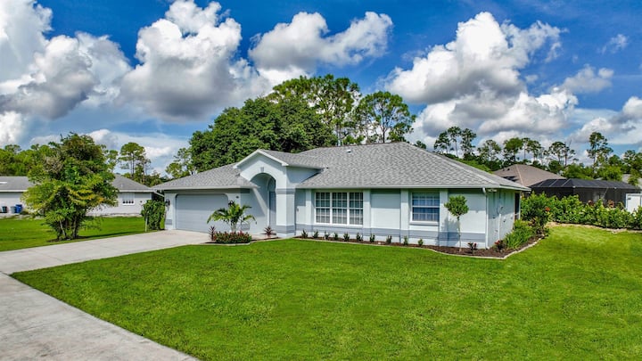 Top-rated Luxury Home With Exceptional Amenities - Estero, FL