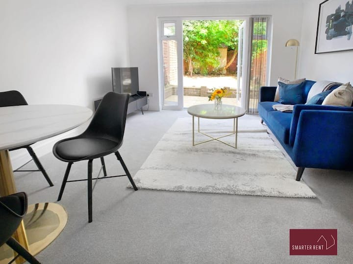 Twyford - Modern 2 Bedroom House - With Garden - Henley-on-Thames