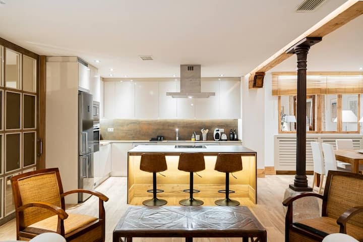 Spacious Open-plan Designer Basement Flat. - Madrid