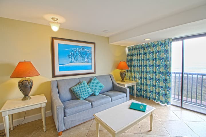 Oceanfront 2br Retreat W/ Balcony Views + Kitchen! - North Myrtle Beach, SC
